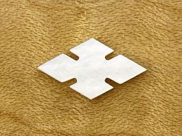 Slotted Diamond Pearl Inlay